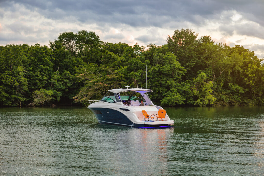 Used Sea Ray Boats for Sale in Howell, MI - Colony Marine